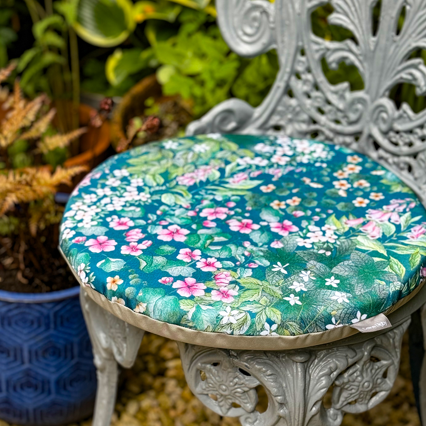 Circular / Round (38cm) Water Resistant Garden Seat Pad - Cottage ...